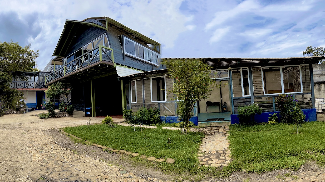 DOMO-PORTADA – Maderas Plásticas Uniplastica