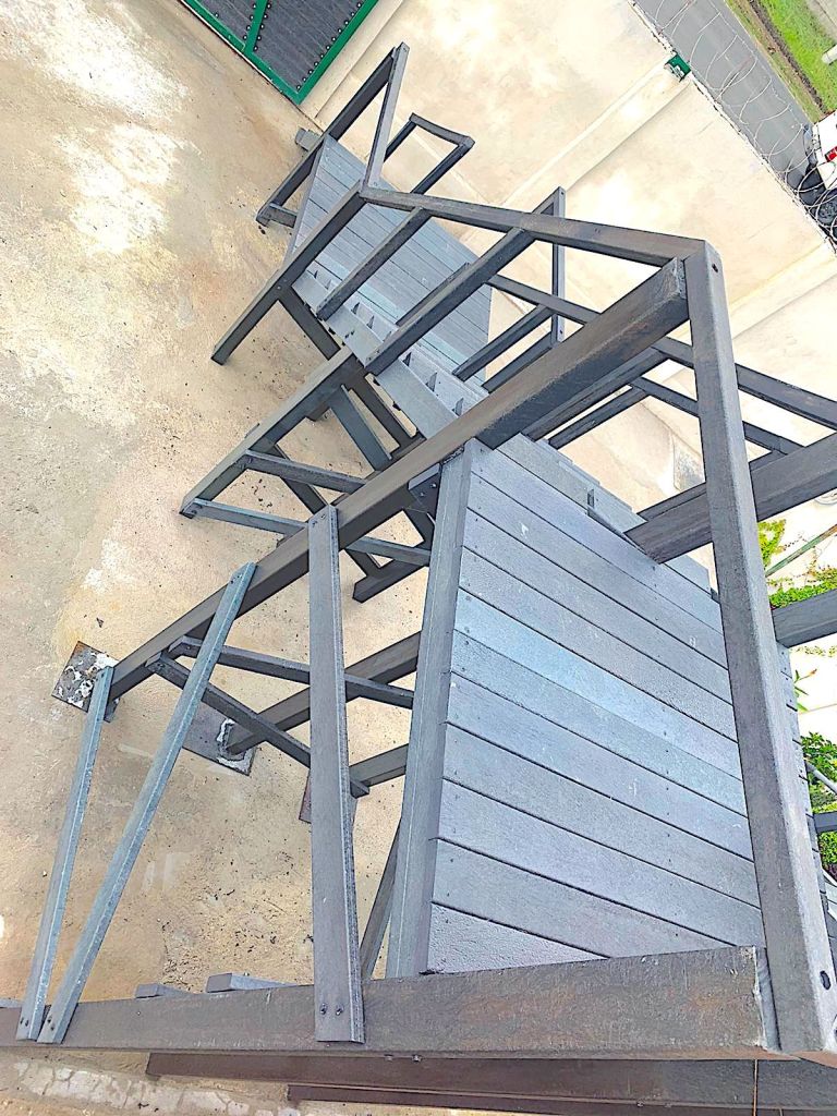 ESTRUCTURAS Y EXTERIORES – Maderas Plásticas Uniplastica S.A.